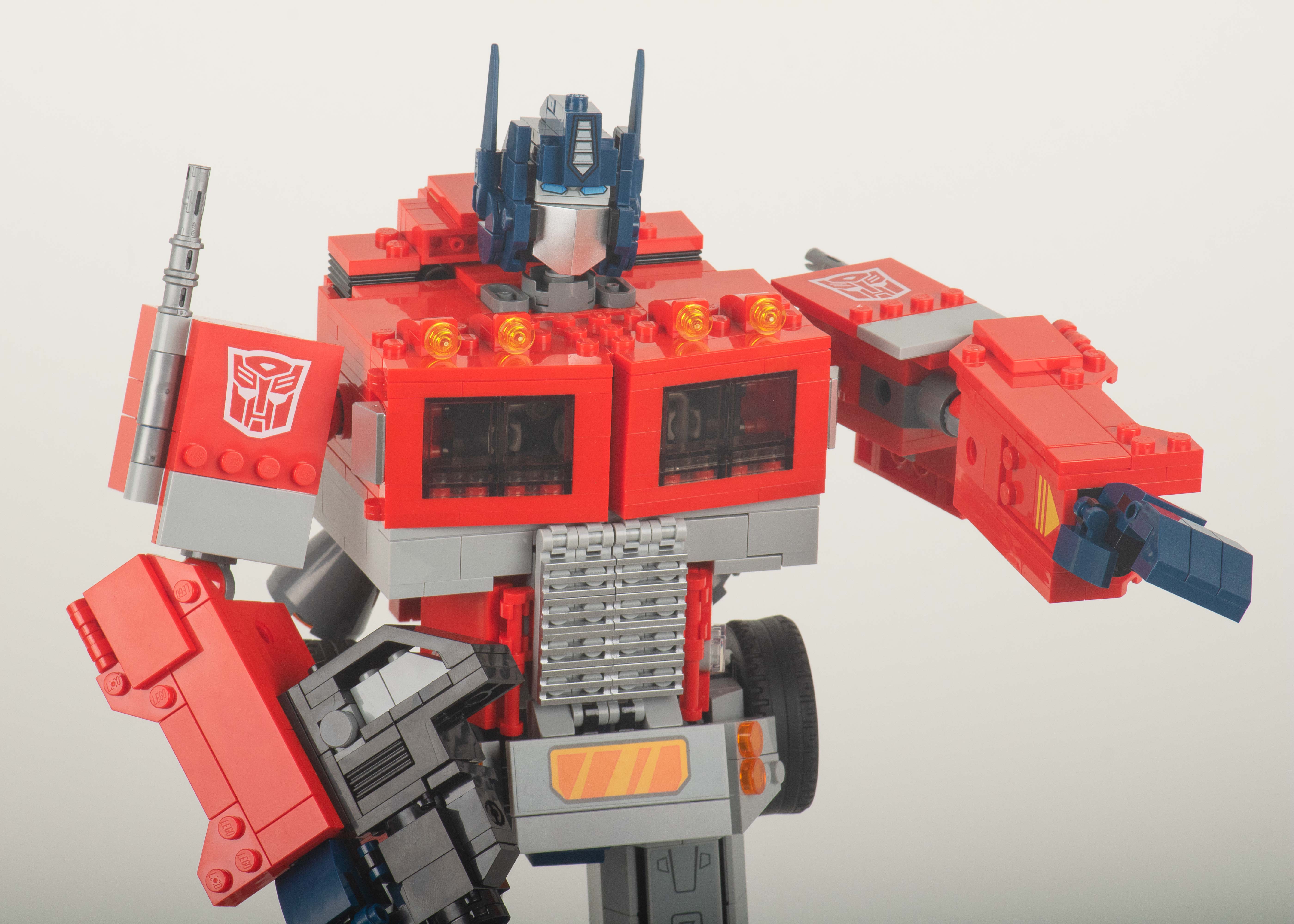 Full Review – Optimus Prime 10302 – Perth Lego Users Group